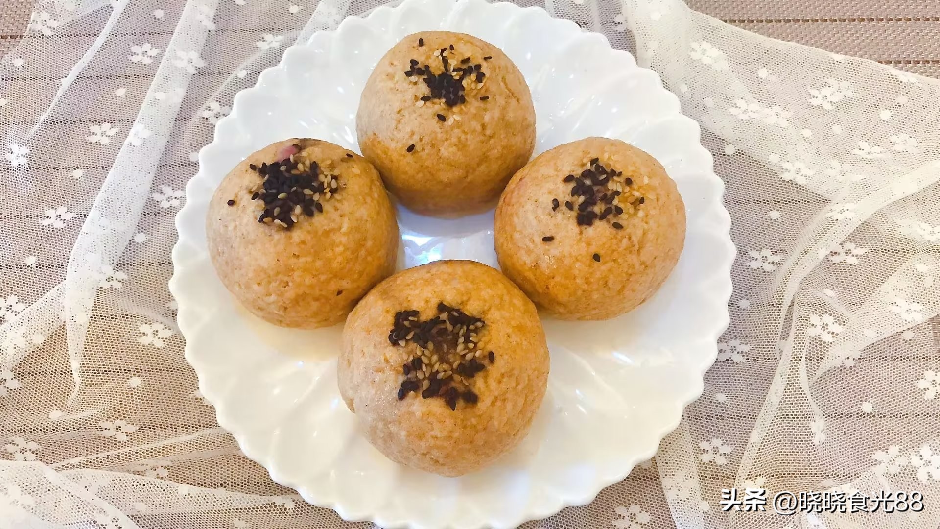 Homemade multigrain buns are so delicious that you won't get tired of ...