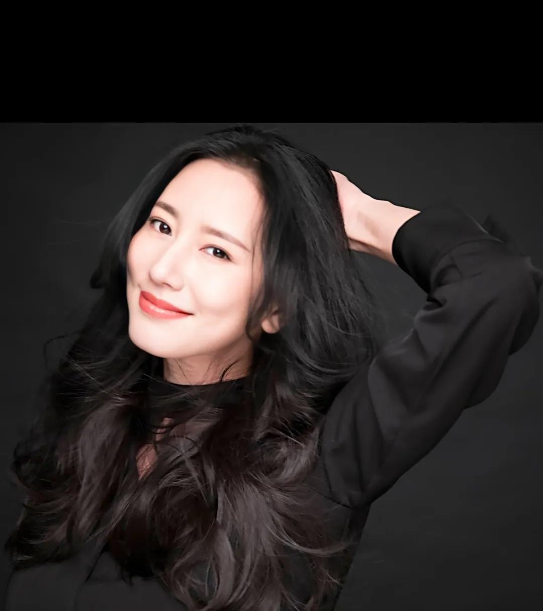 Beautiful actress: Xi Tong - iNEWS