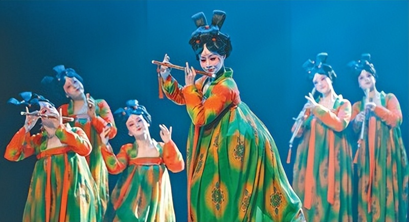 Talking about the artistic value of dance in "Night Banquet in Tang ...