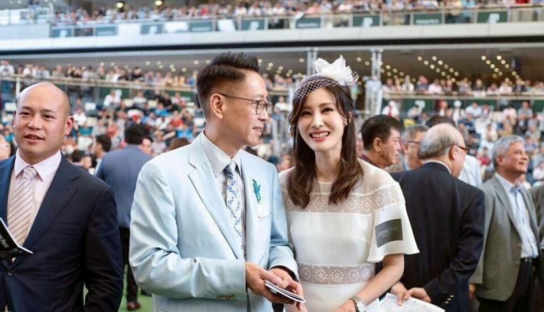 Li Jiaxin and Xu Jinheng fit together to show their love, one is still ...