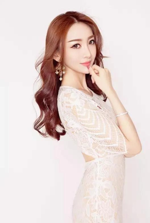 Ye Ke's stunning beauty photos - iMedia