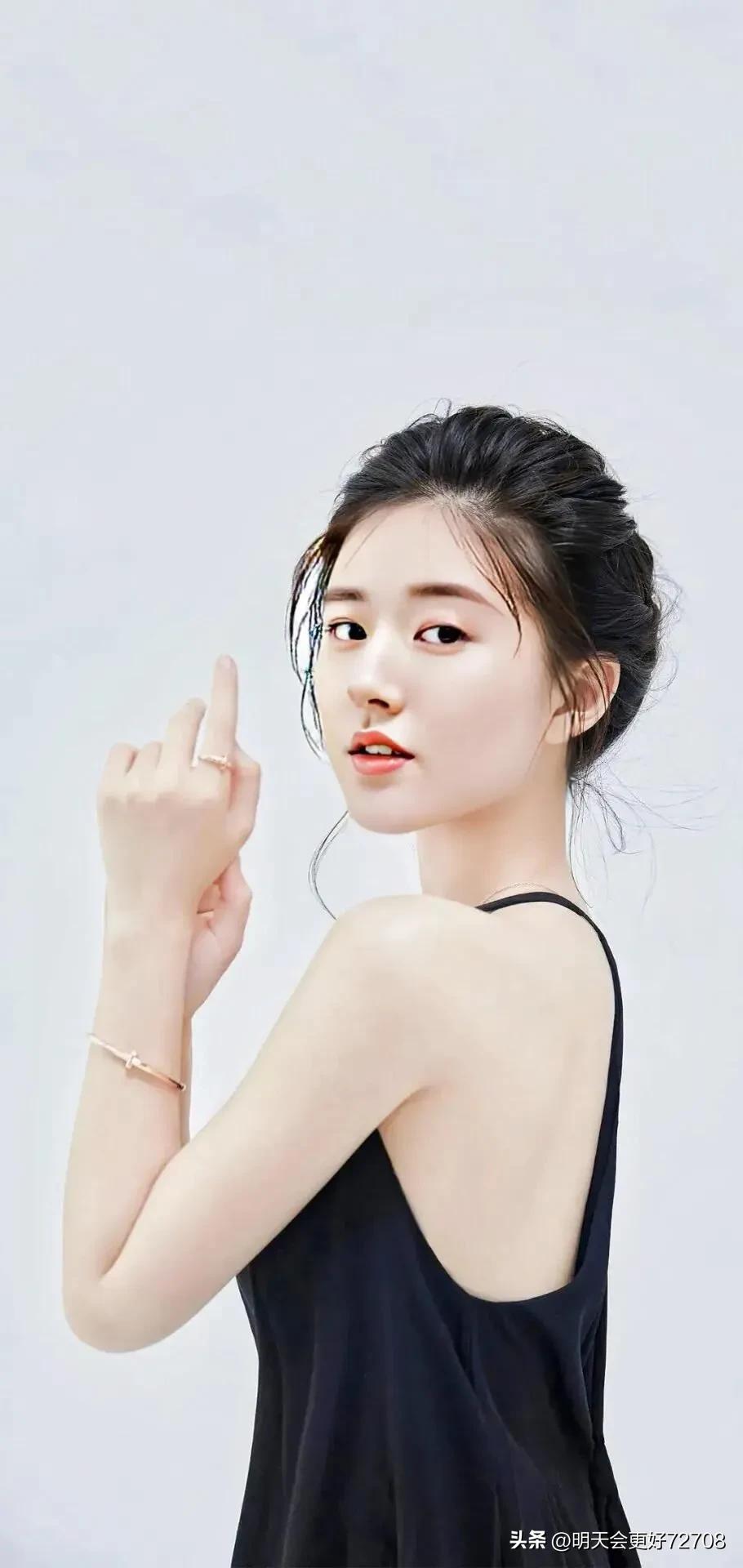 Shared pictures: Zhao Lusi's stunning photo shoot - iMedia