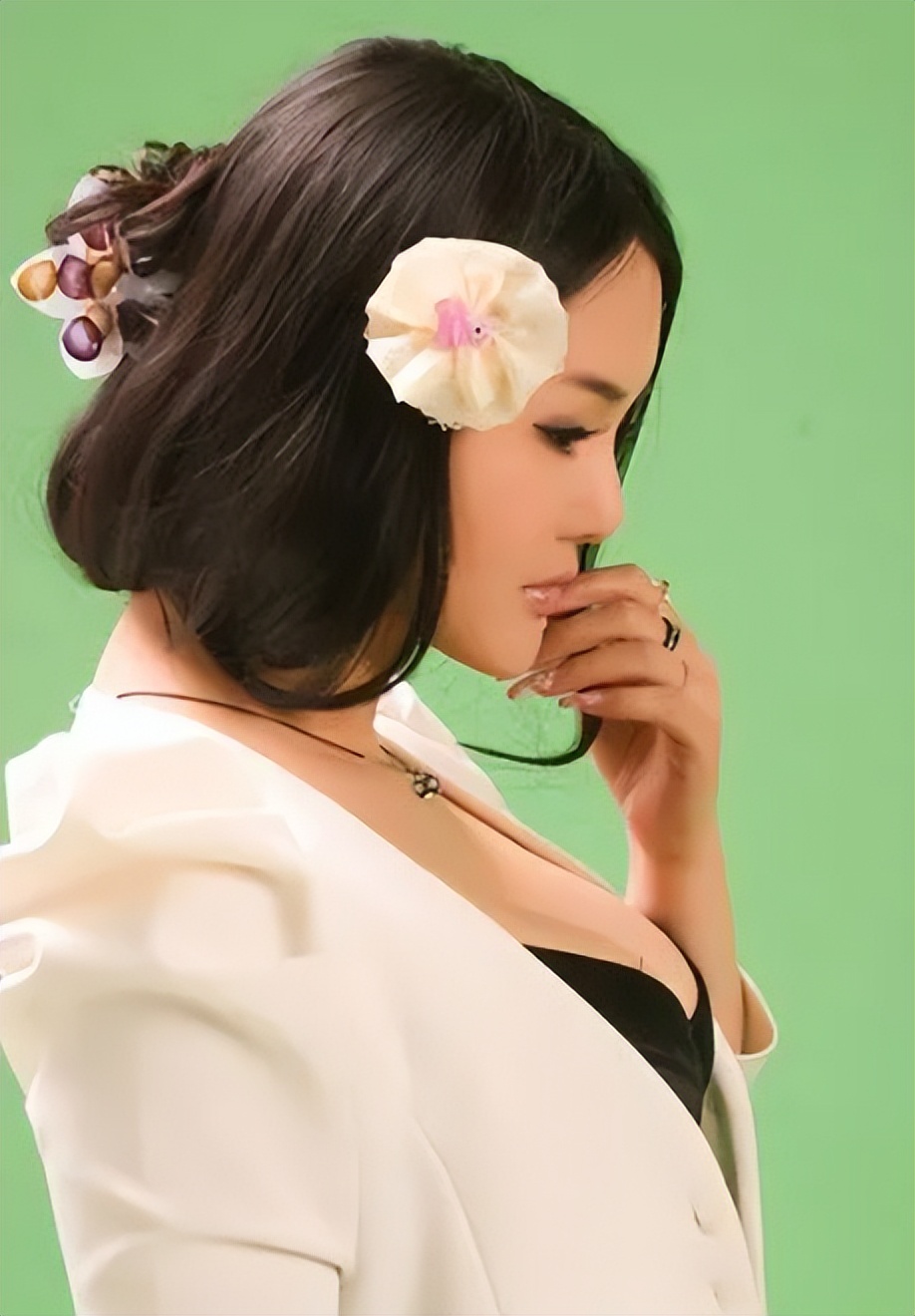 She is known as Mainland China's Yimei, and her road to fame has been ...