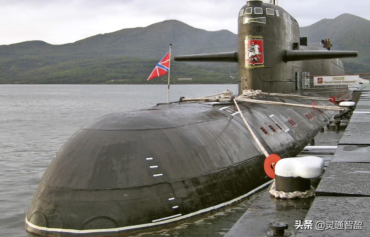 The Soviet Goldfish missile submarine still holds the record for the ...