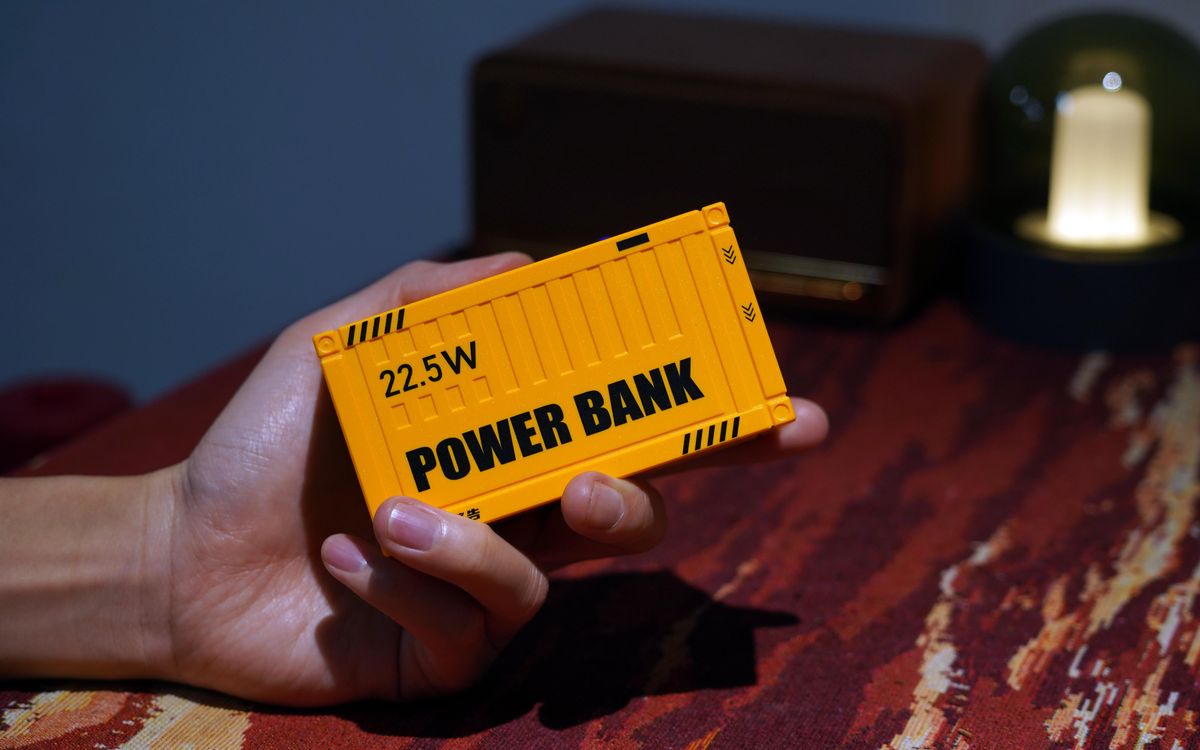 A good partner for outdoor travel, compact and portable with many ports ...