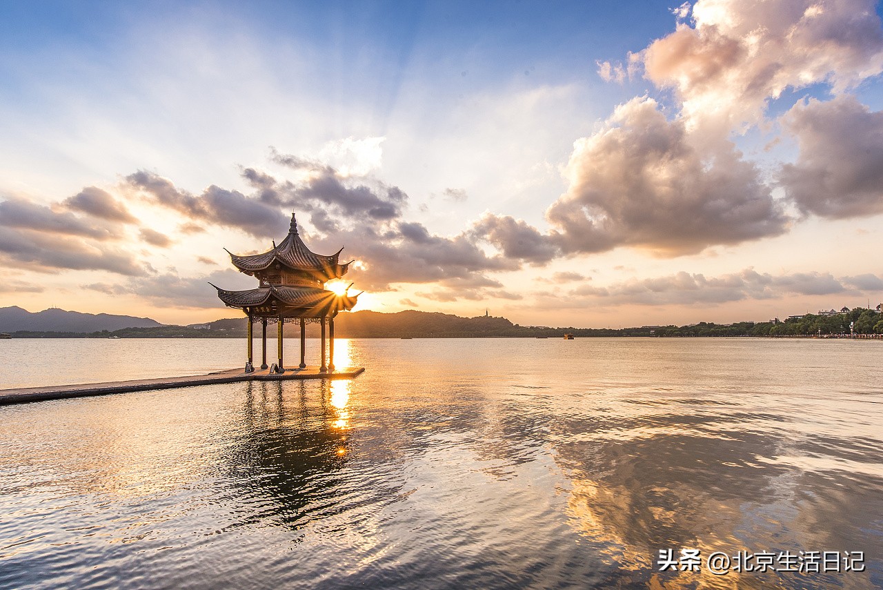 Fengya West Lake Travel Notes - iNEWS