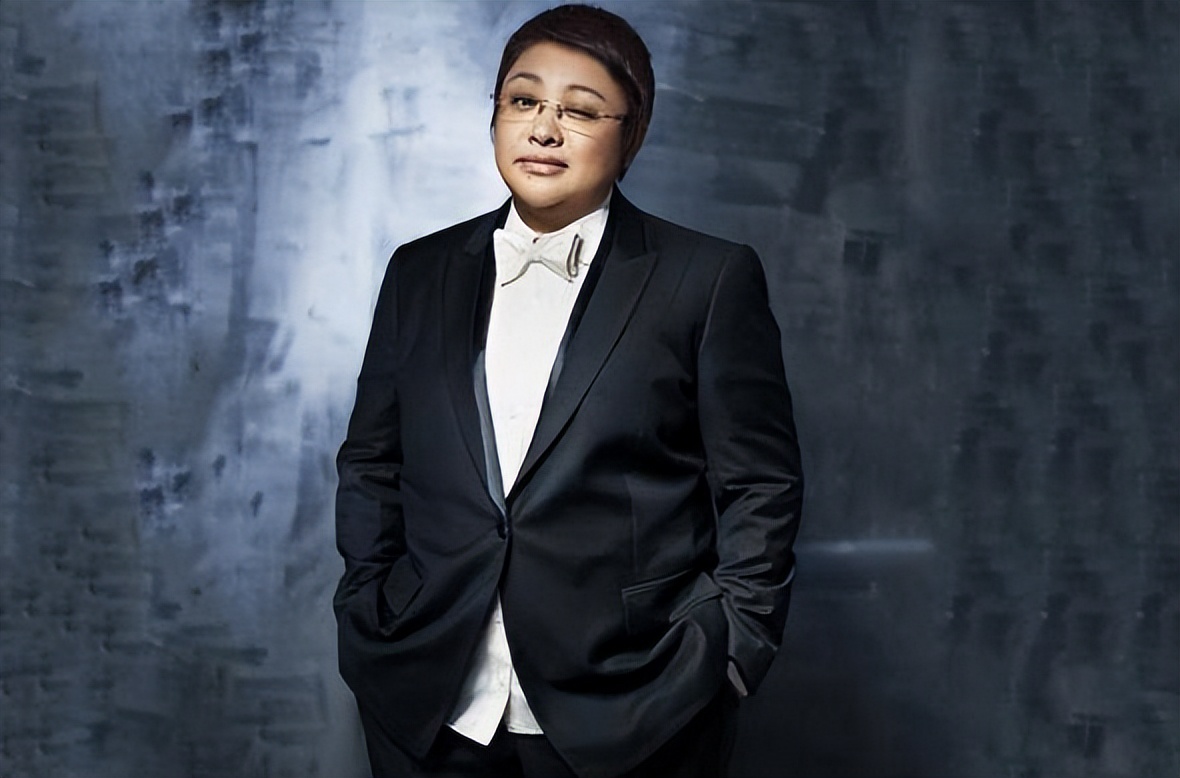 It turned out that Han Hong's first love was him, and he had hidden it ...