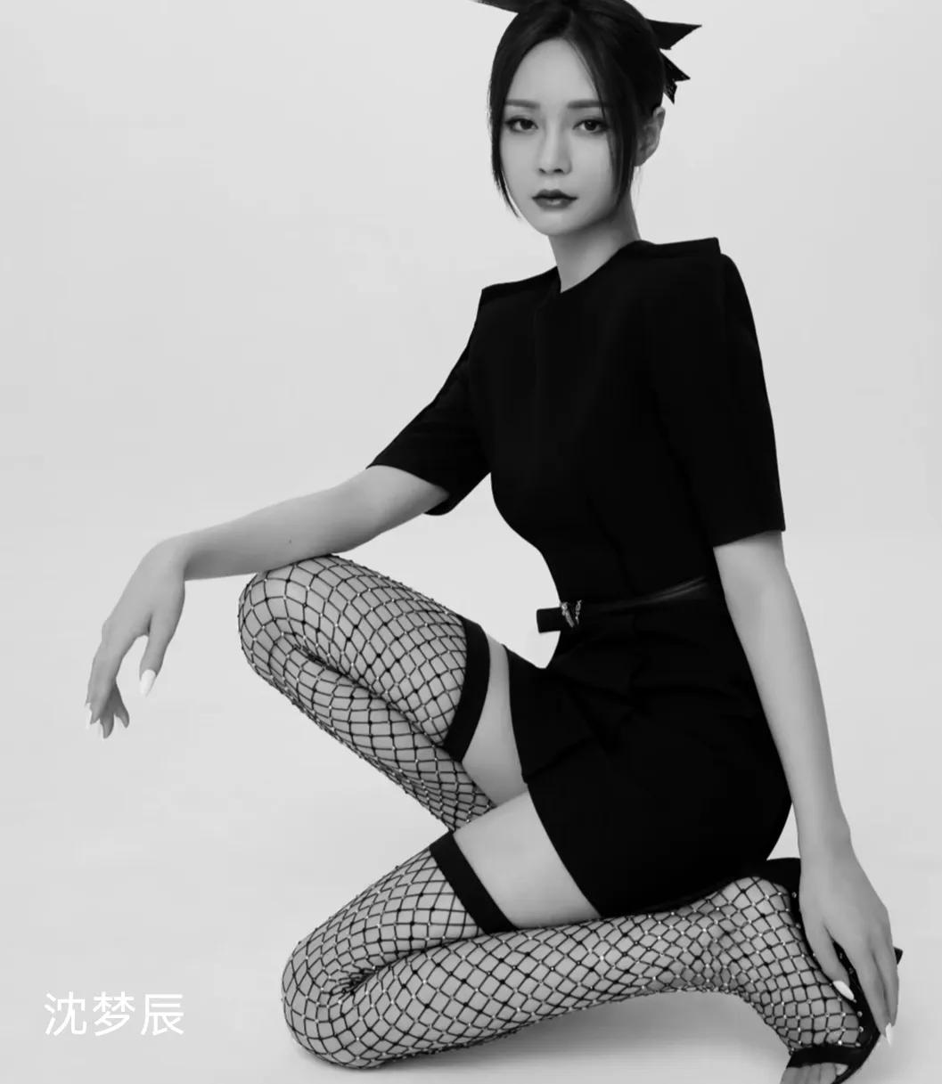 14 beauty stars who are more beautiful with ultra-clear legs and ...