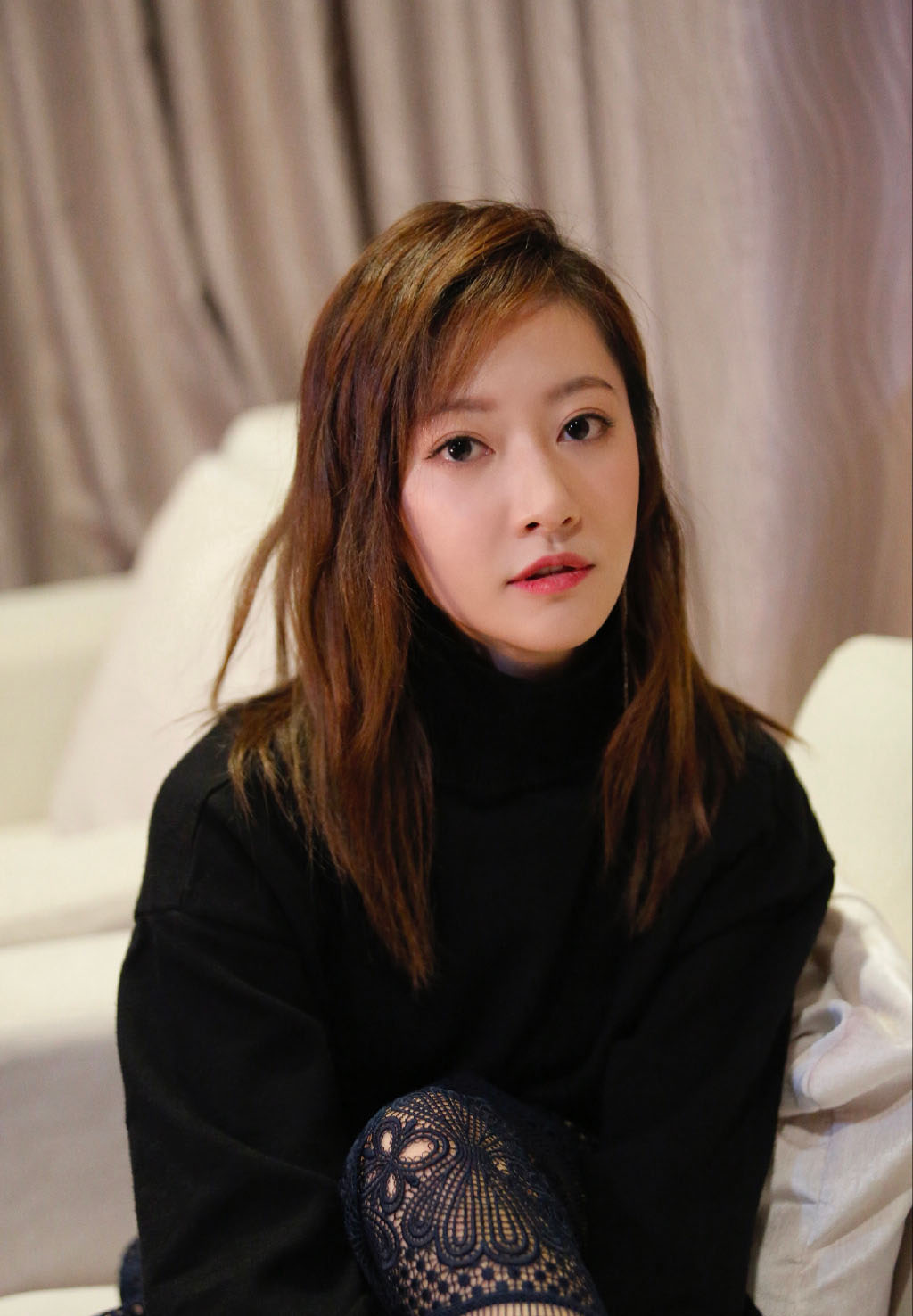 Gentle young actor Yu Yue - iMedia