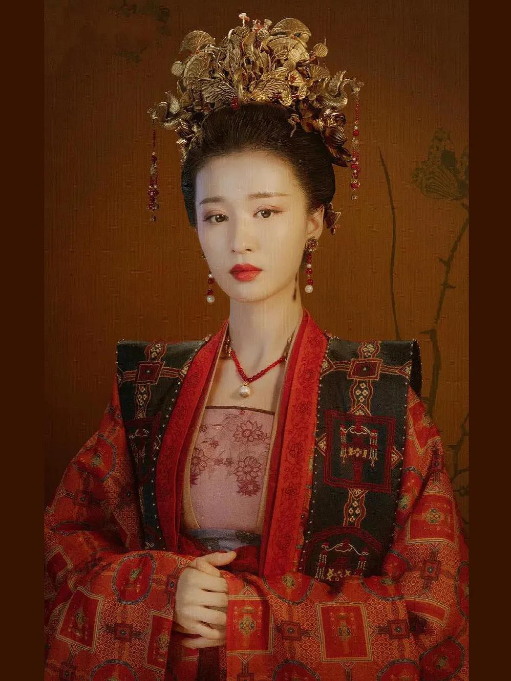 Sharing Of Beauties In Ancient Costumes——wang Churanzhi Zhang Yuhans