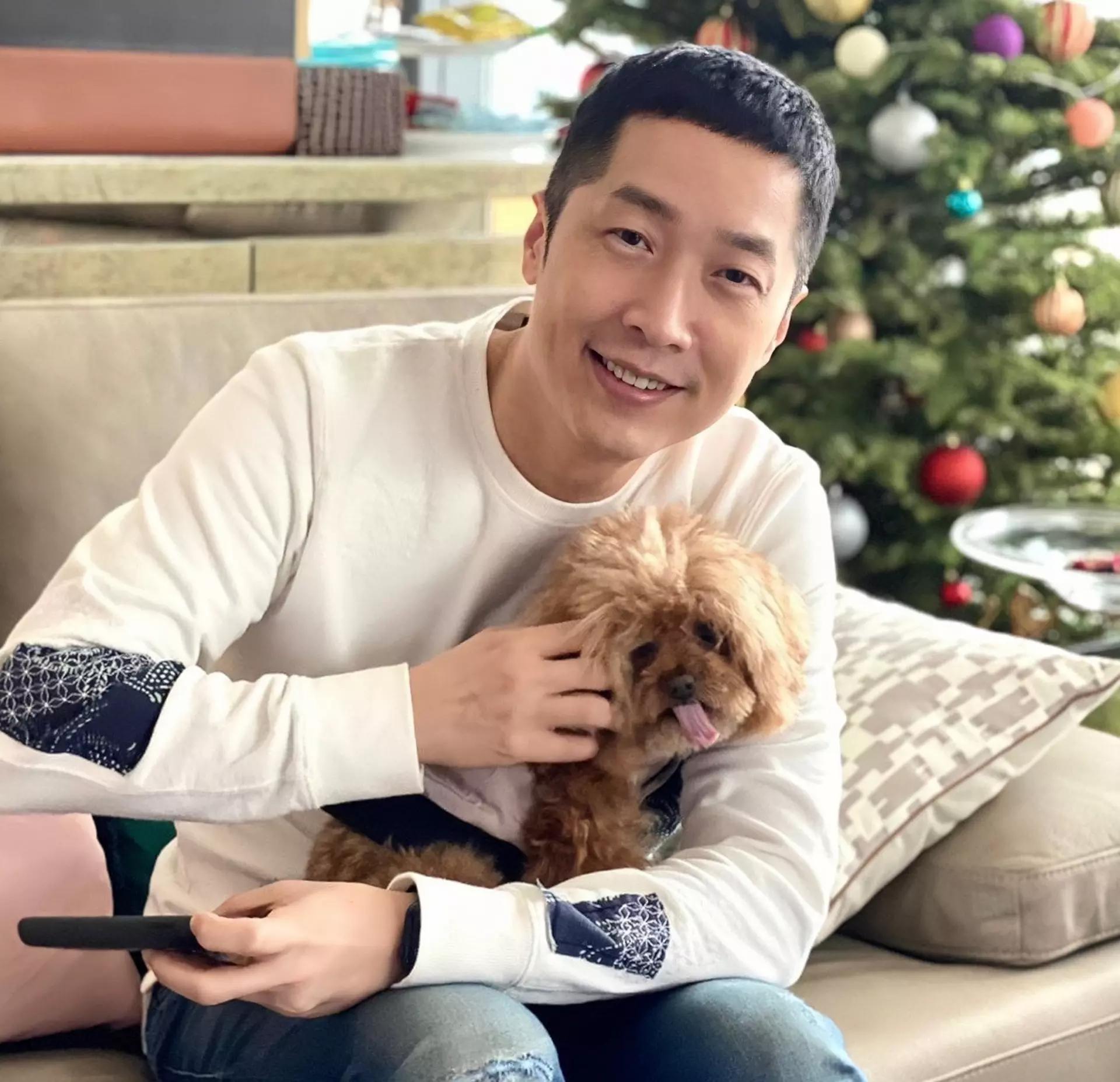 A well-known actor in Hong Kong turned into a public official!Graduated from Peking University ...