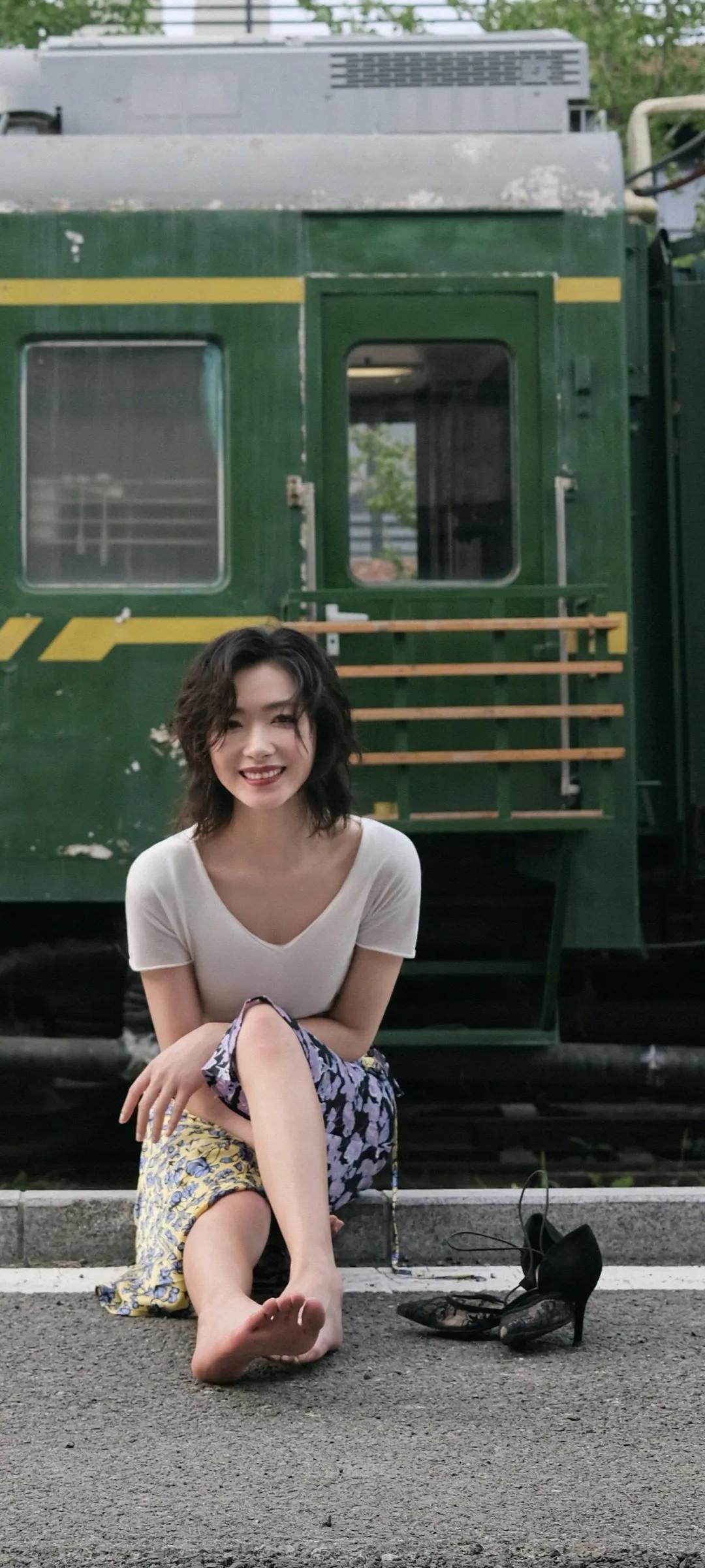 Goddess Wan Qian's Foot - iNEWS