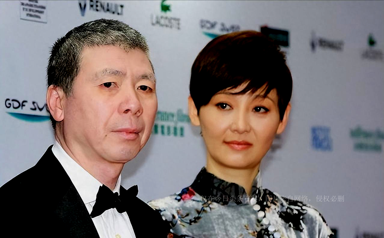 55-year-old Xu Fan visited Feng Xiaogang, but was treated with cold ...