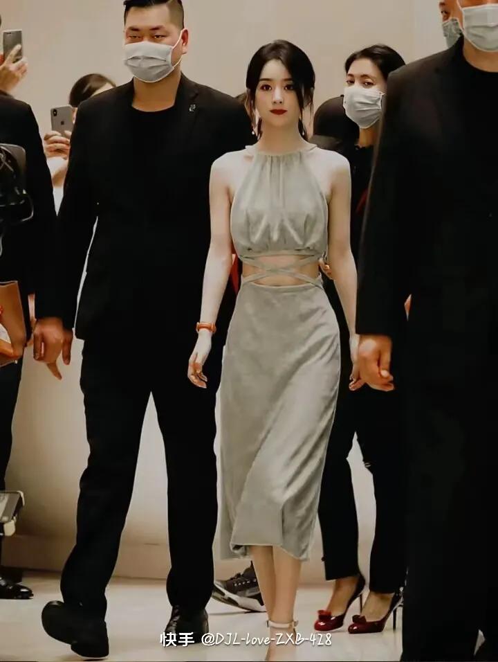 Miss Zhao is so beautiful - iNEWS