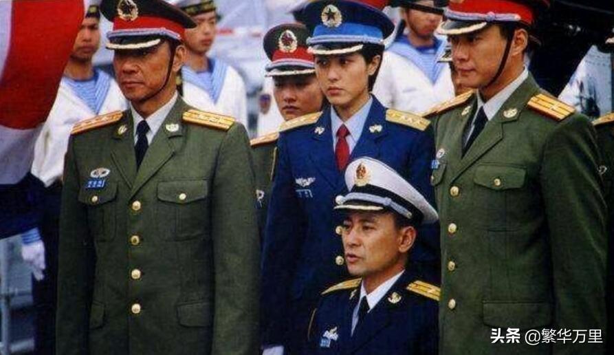 The six generations of military uniforms of the People's Liberation ...