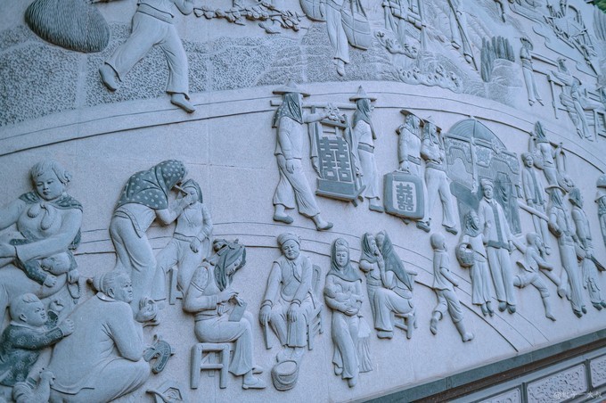 Follow the footsteps of Master Hongyi and explore the beauty of ...