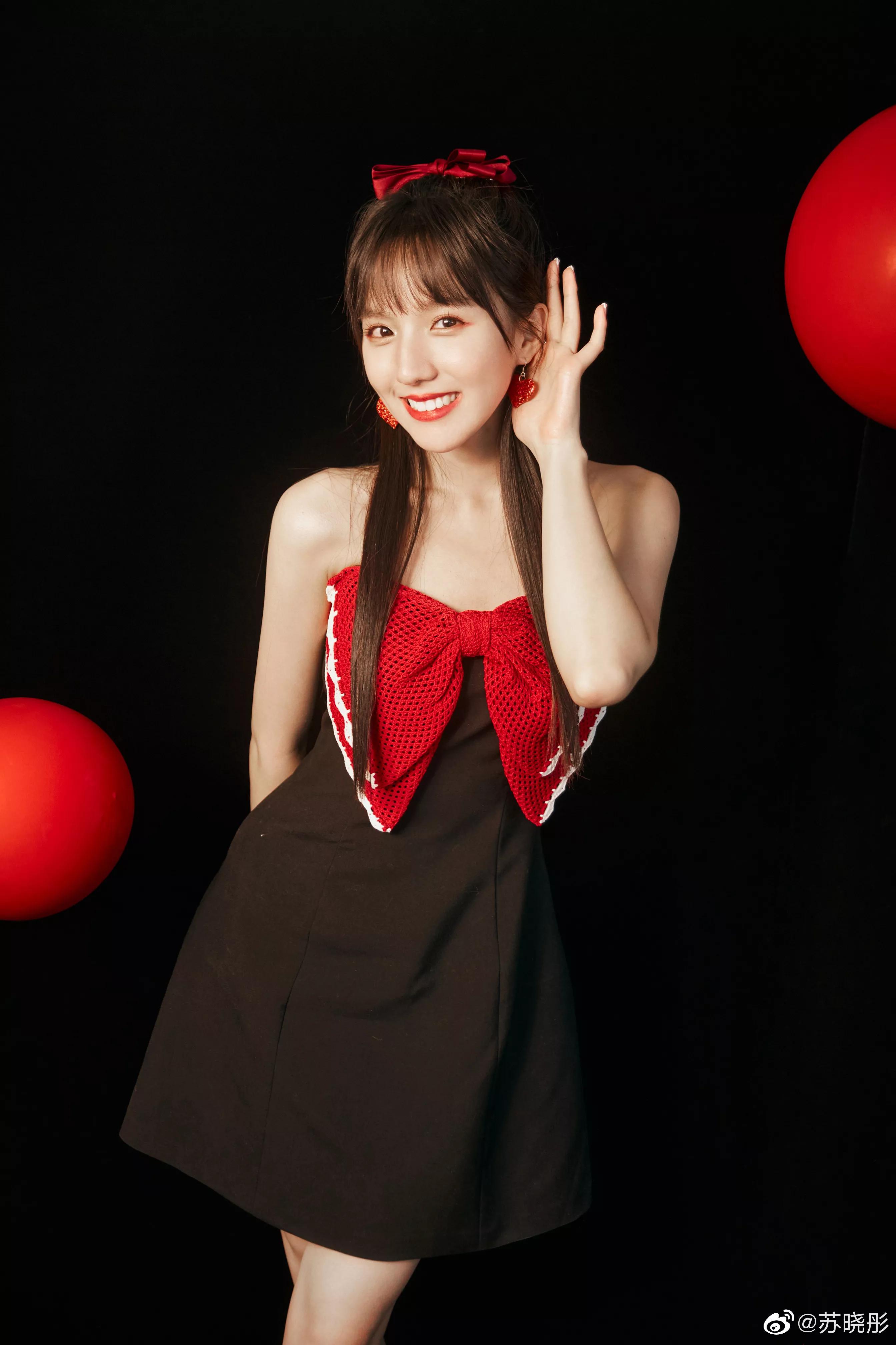 Su Xiaotong's photo, youthful and beautiful, full of agility - iNEWS