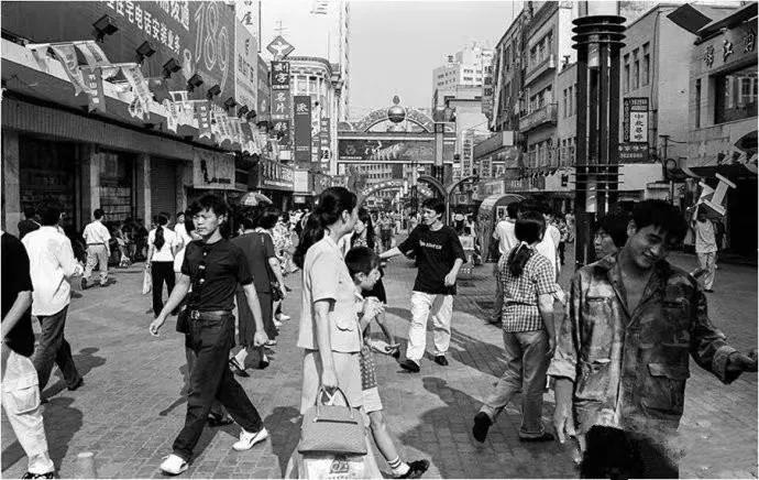 Old Dalian Image—Old Image of Dalian Ayukawa Yangxing Main Store - iNEWS