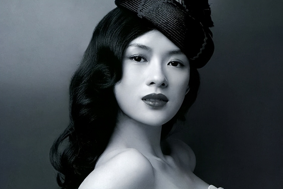 How crazy is Zhang Zinan from "picking up the grapes" to "splashing ink"? Revealing sister Zhang ...