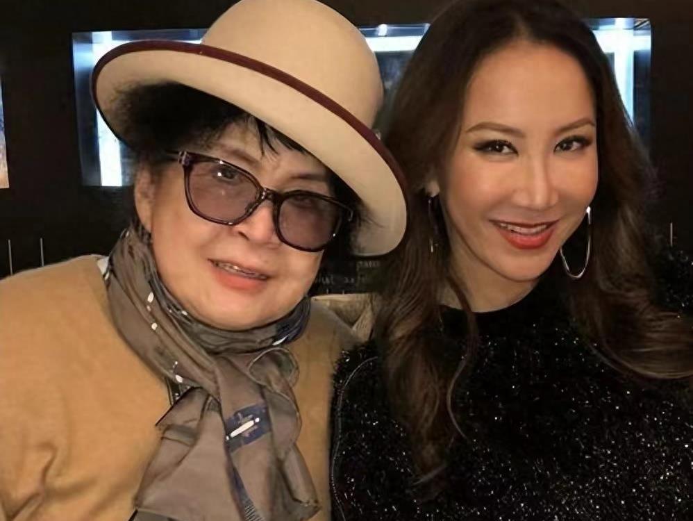 11 days after Coco Lee passed away, her husband changed his mind and ...