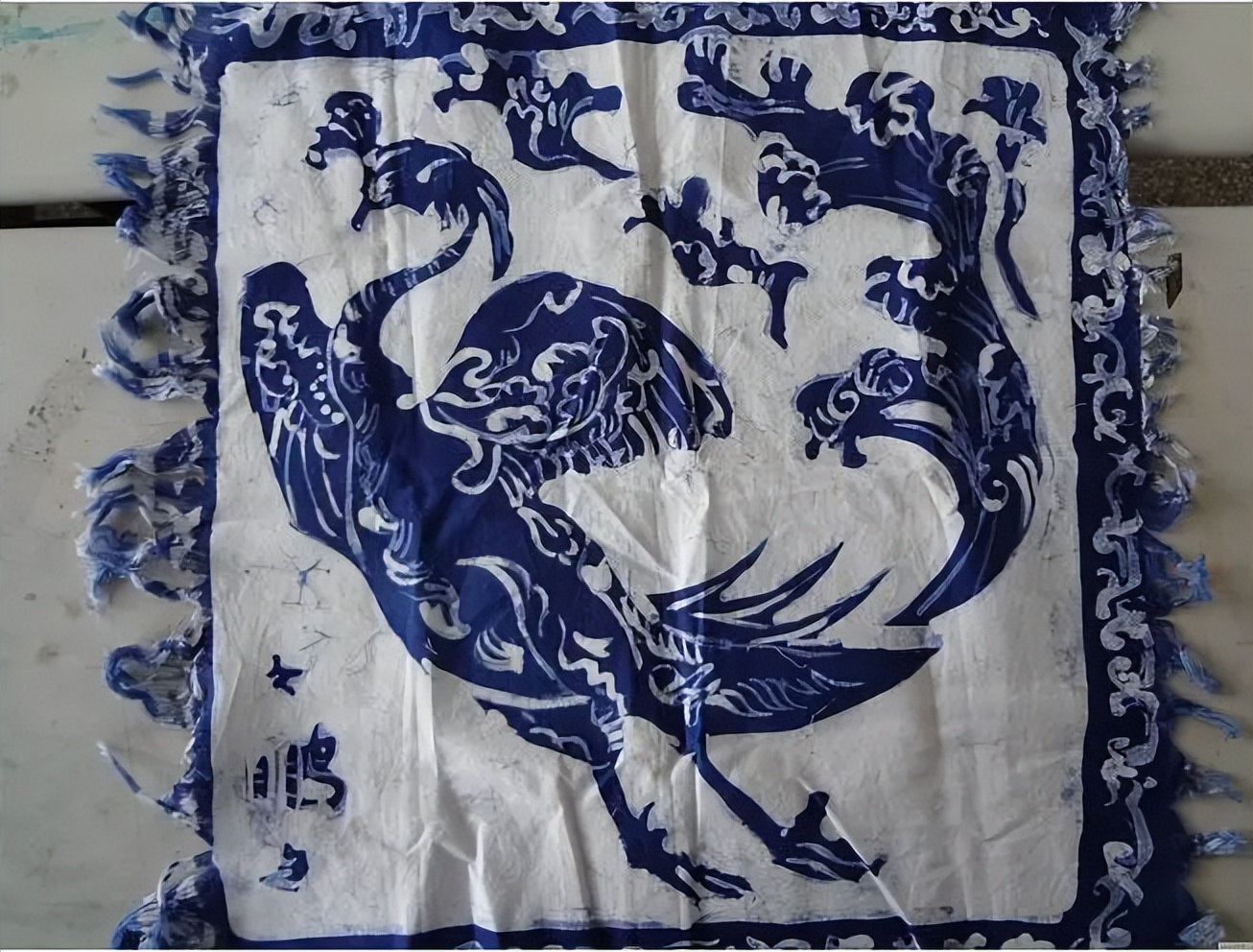 The origin and development of ancient Greek batik art played an ...