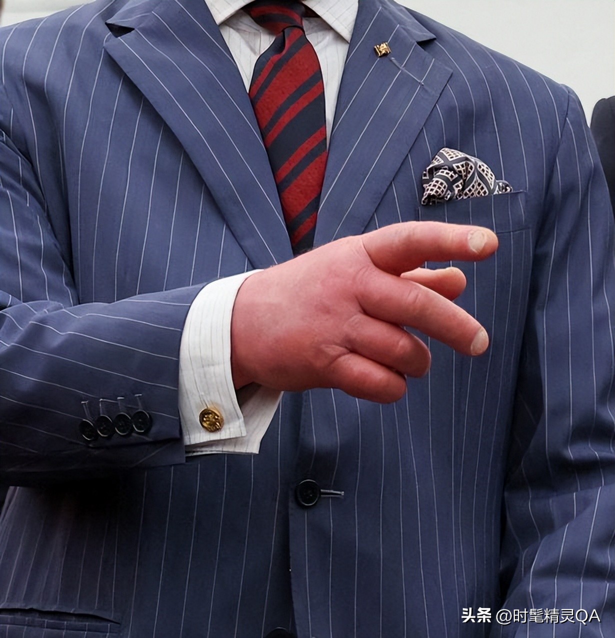 King Charles forced to hide 'sausage fingers' in photo amid merciless ...