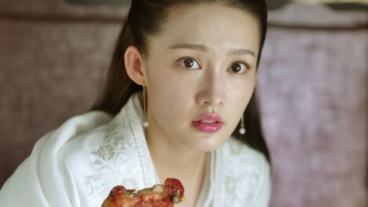 Also changed roles in "Celebrating More Than Years 2", Han Jiunuo made ...