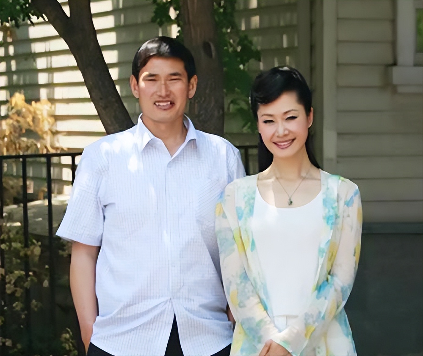 Yu Wenhua praised Zhu Zhiwen many times, what is the real relationship ...