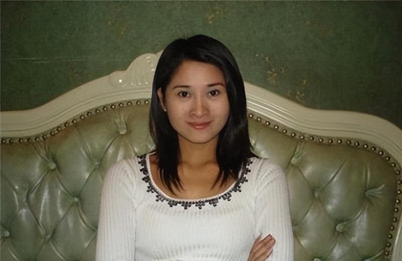 Served 30 directors a year, slept with them every night, was finally expelled from the ...