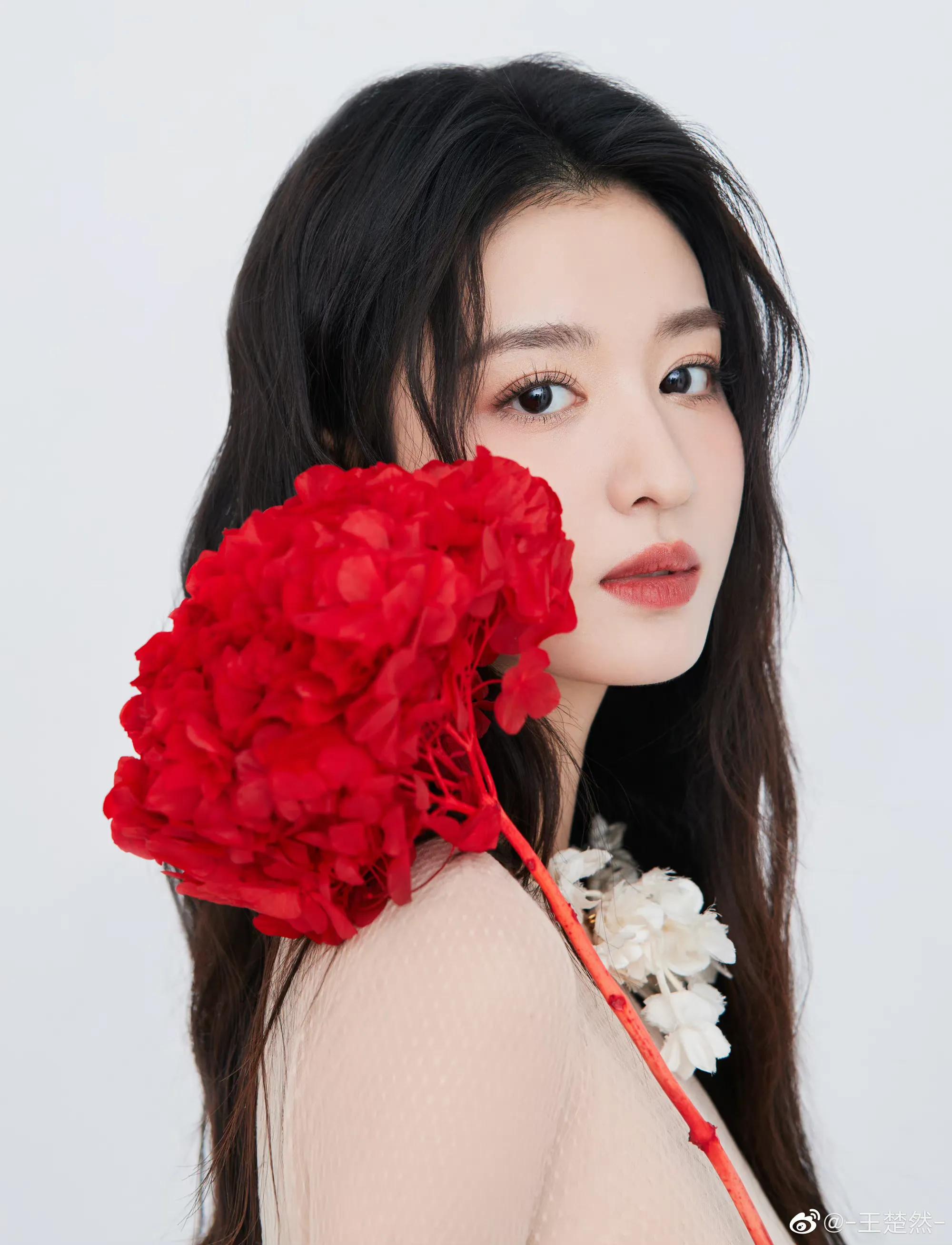 Wang Churan celebrates his birthday with safflower, showing his own ...