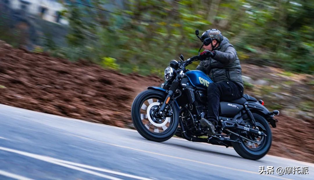 The essence of American retro cruising, the new Cyclone RA250 can ...