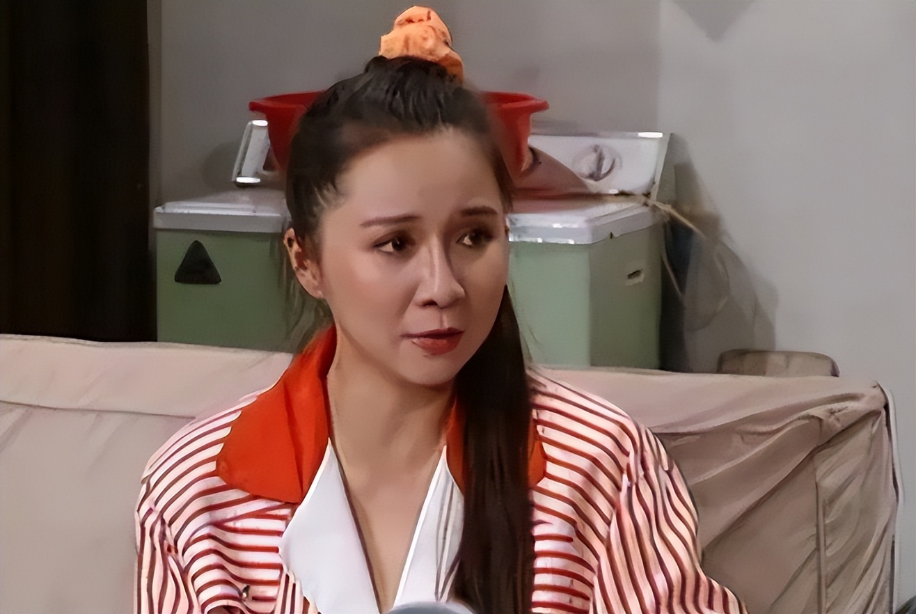 Cai Ming: From being "Queen of Sketches" to being called "Get out of ...