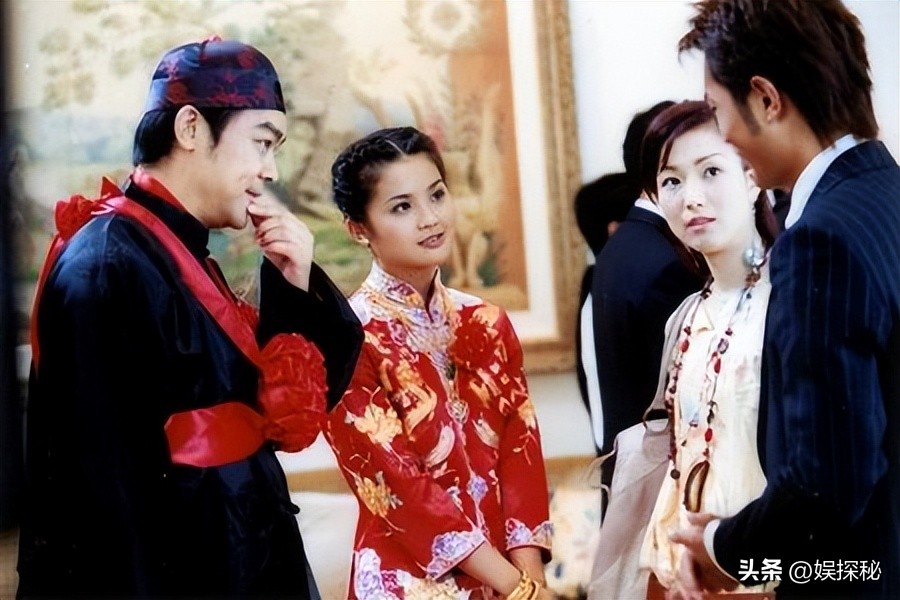 persistent love! In "Falling in Love with Your Bed", it is vividly ...