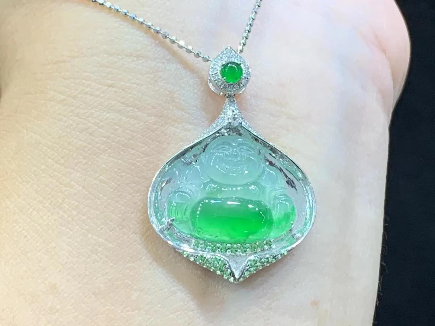 Design Bingyang Green Buddha Pendant - iNEWS