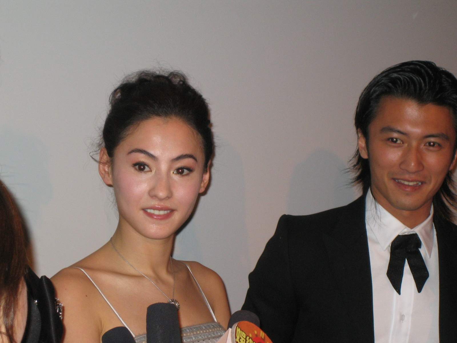 Nicholas Tse choked up and responded: I regret divorcing Cecilia Cheung ...