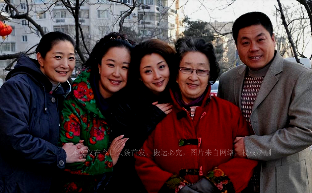 Comparing the looks of celebrity mothers and daughters, Yu Anan's two ...