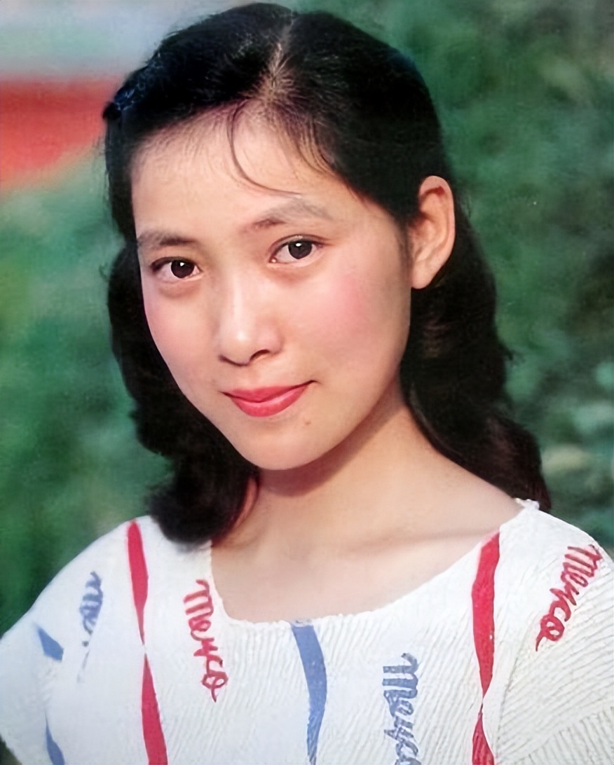 The 63-year-old Shen Danping's two daughters are beautiful! The Chinese ...