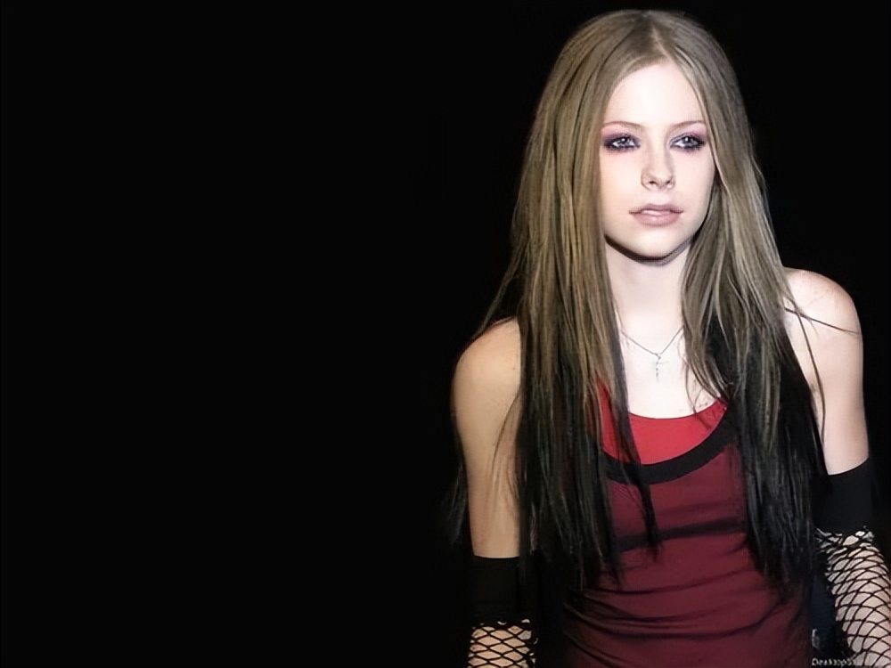 Avril Lavigne responds to whether to participate in "Riding the Wind ...