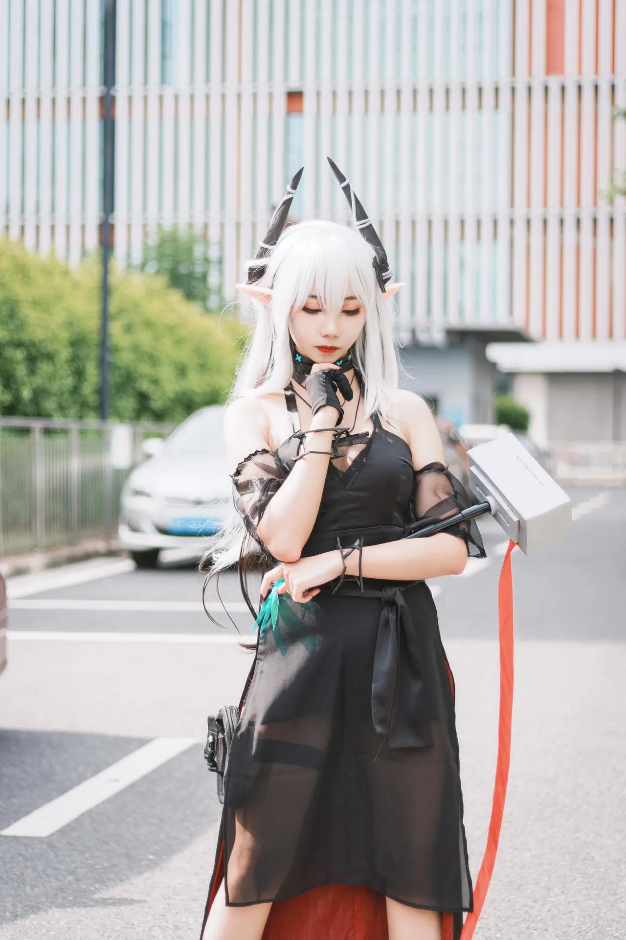 Tomorrow's ark mud rock cos - iNEWS