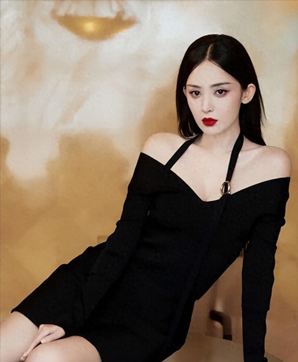 From "the most beautiful school beauty" to "everyone calls her a ...