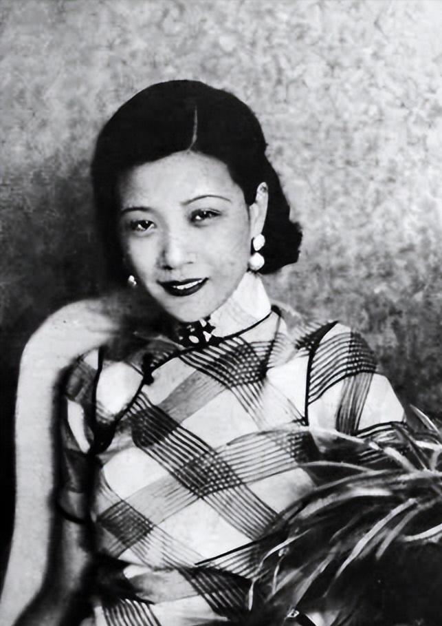 Ruan Lingyu, as a superstar of a generation, why did she leave two ...