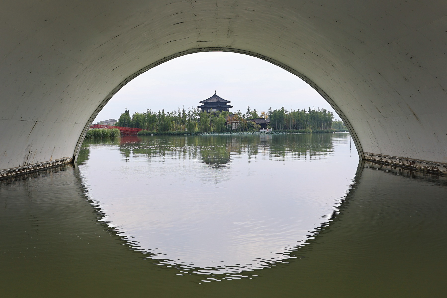 The only city in China named after "salt", with an area equivalent to ...
