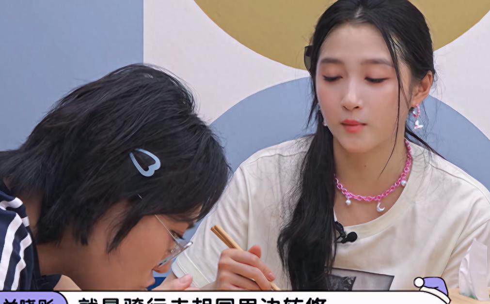 Guan Xiaotong talks about getting along with Lu Han: 7 years of simple ...