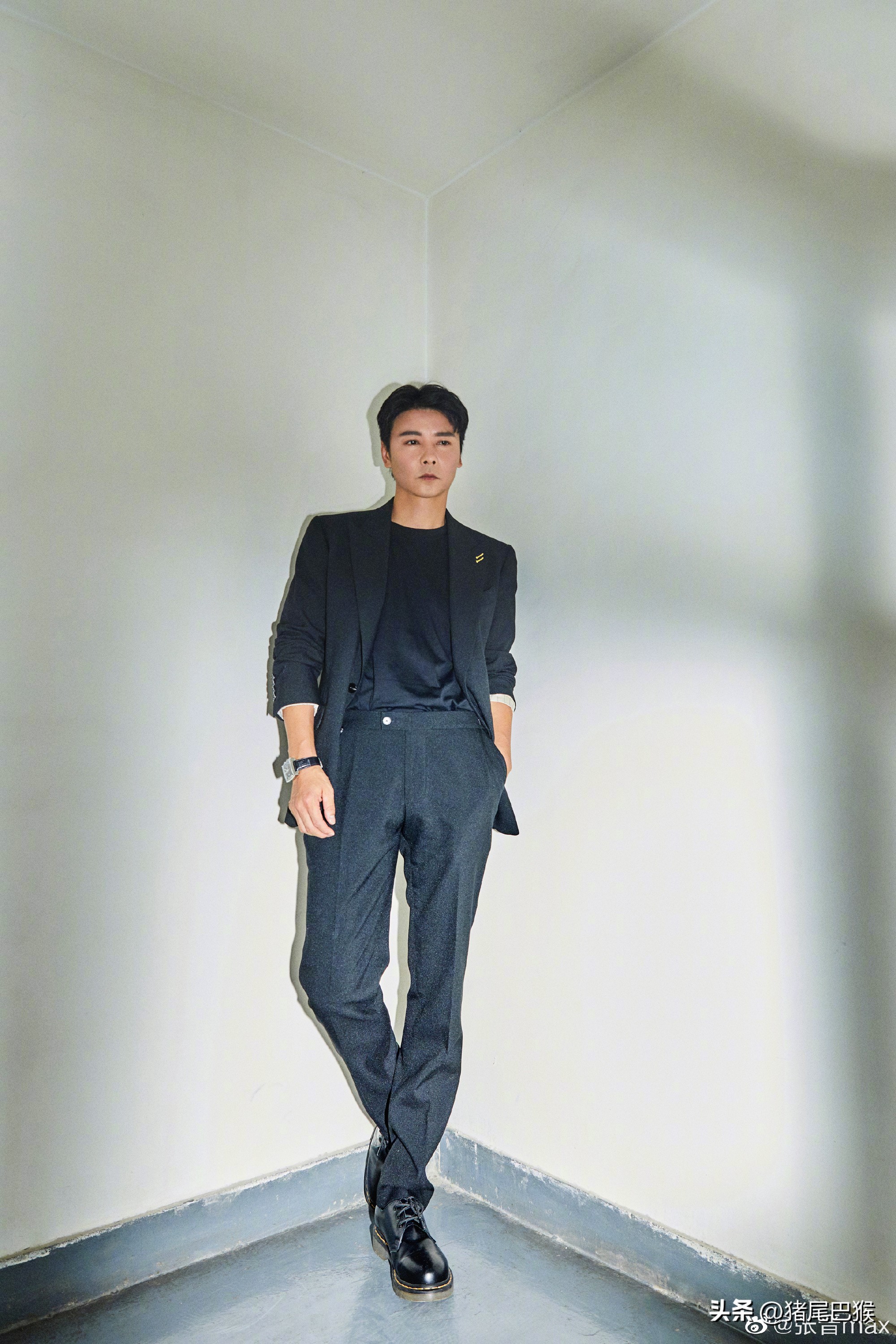 Zhang Jin shares the capture of "Wolf Pack", and the handsomeness in ...