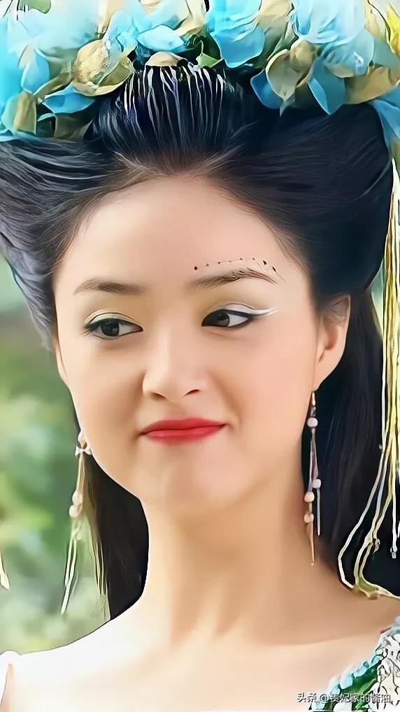 Jiang Xin as Lu'er - Part 1 - iMedia