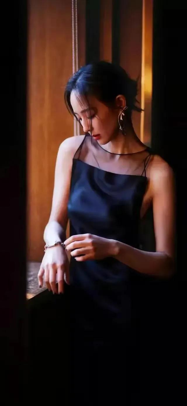 Zhang Junning's stunning photo - iNEWS