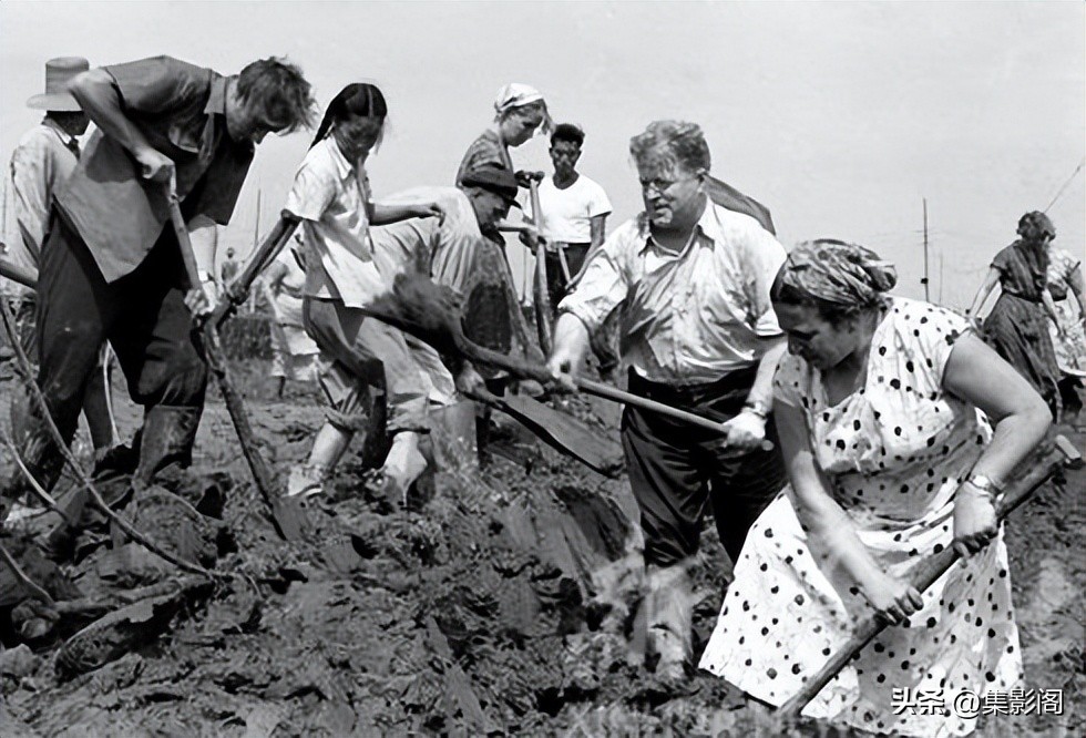 Soviets in China, 1958 - iNEWS