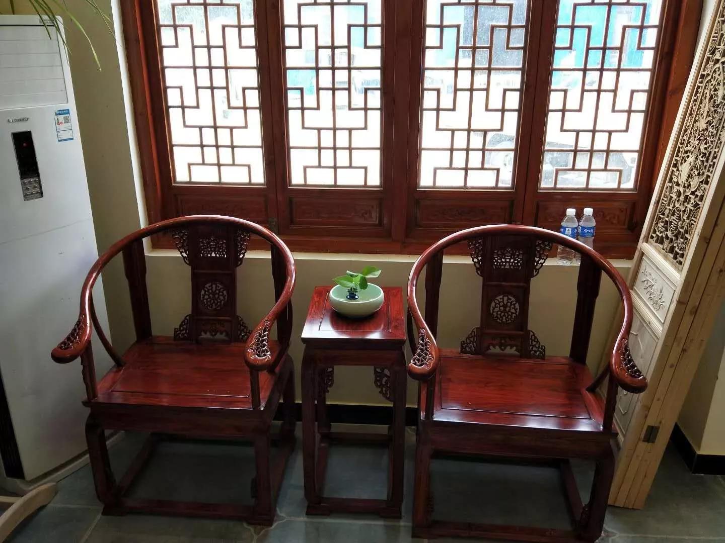 The origin of elm furniture - iNEWS