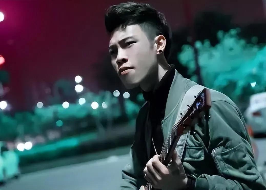 Lu Dayu once made 100 million from one song, but now he has lost his ...
