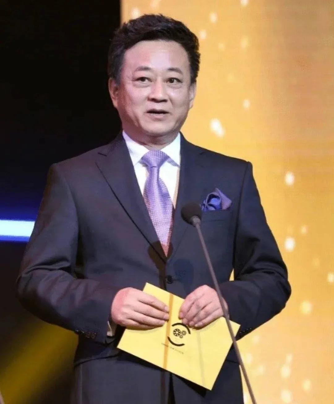 Zhu Jun has officially returned to work at CCTV! - iNEWS